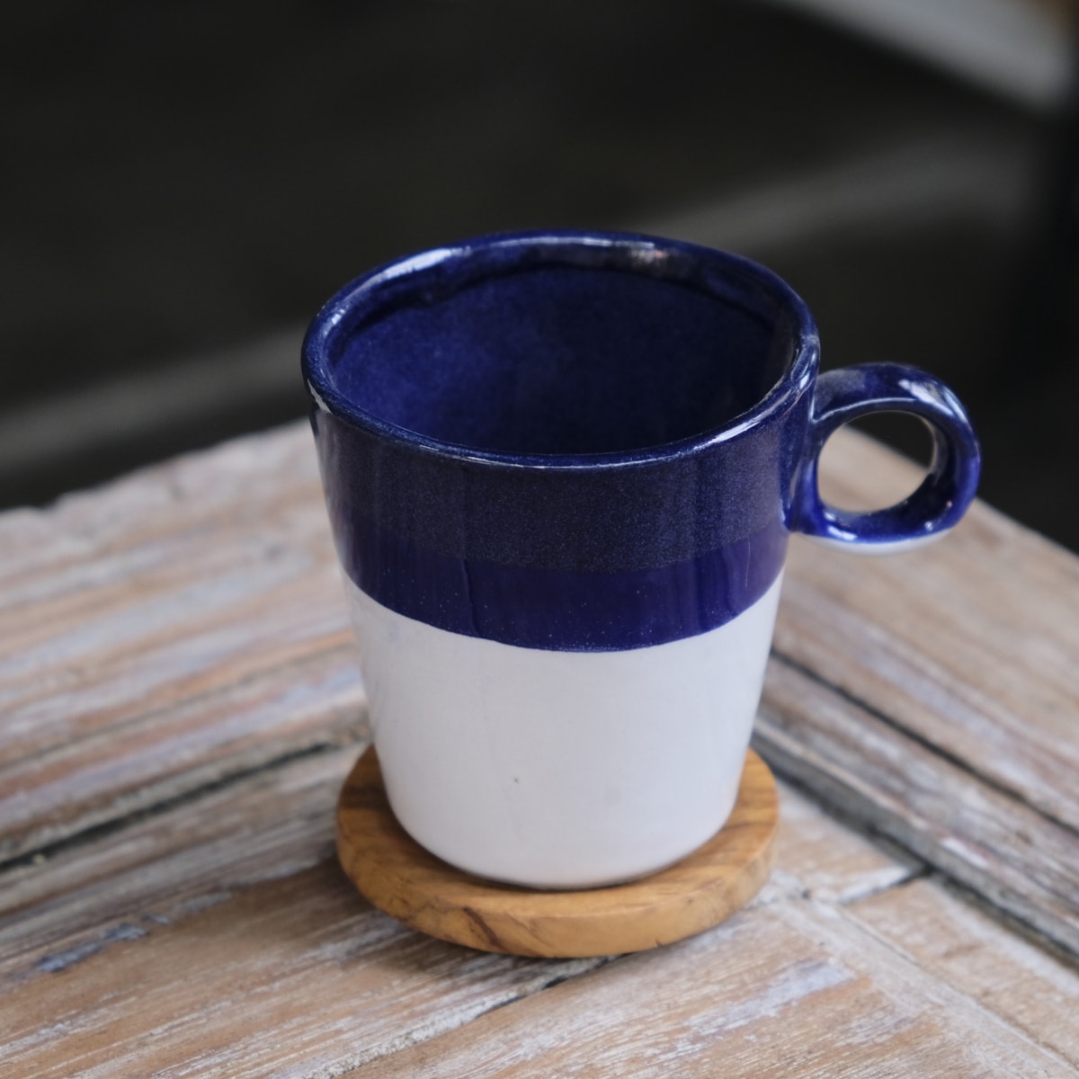 Cangkir Handle Ring Biru Putih